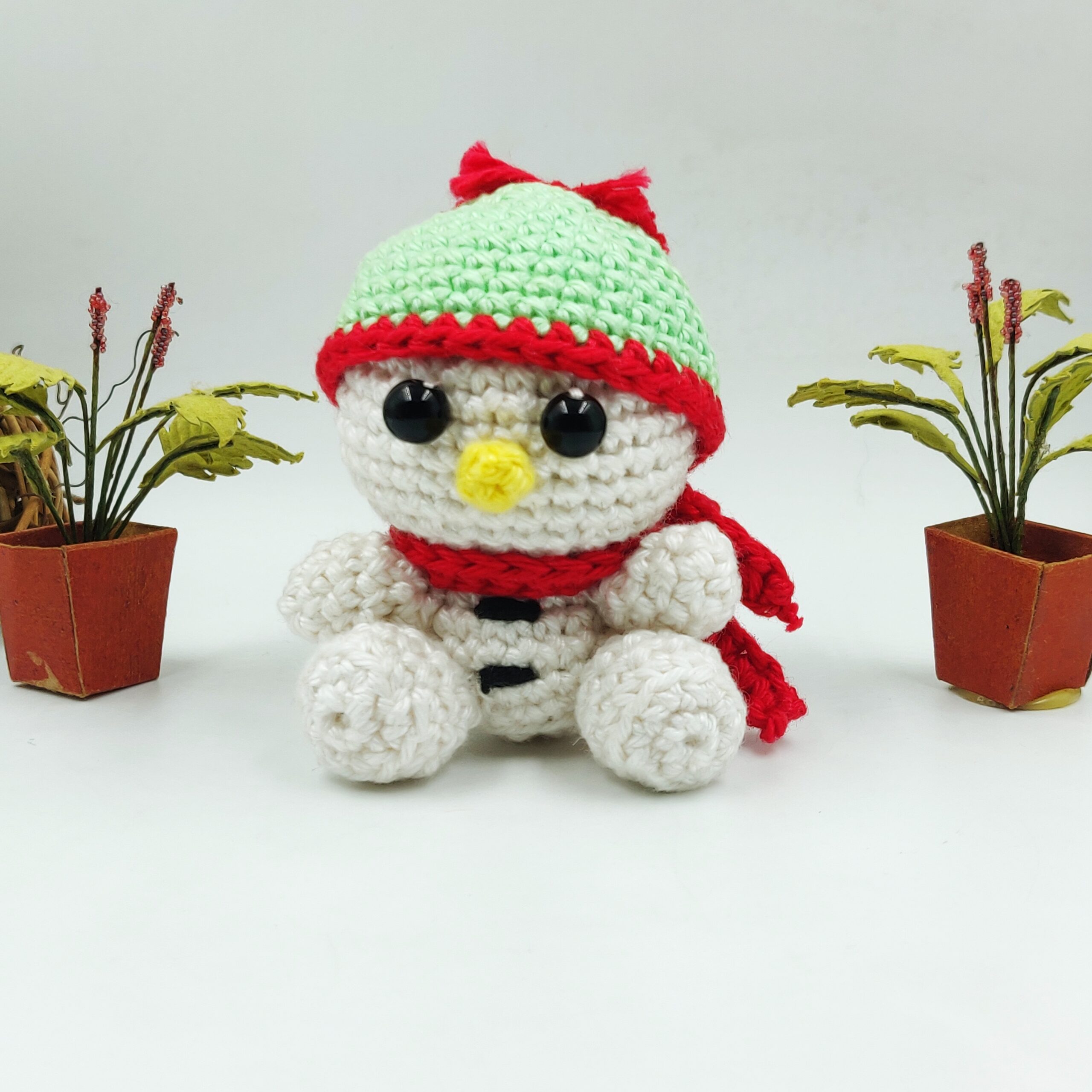 Tiny Snowman - Loombastic Studios