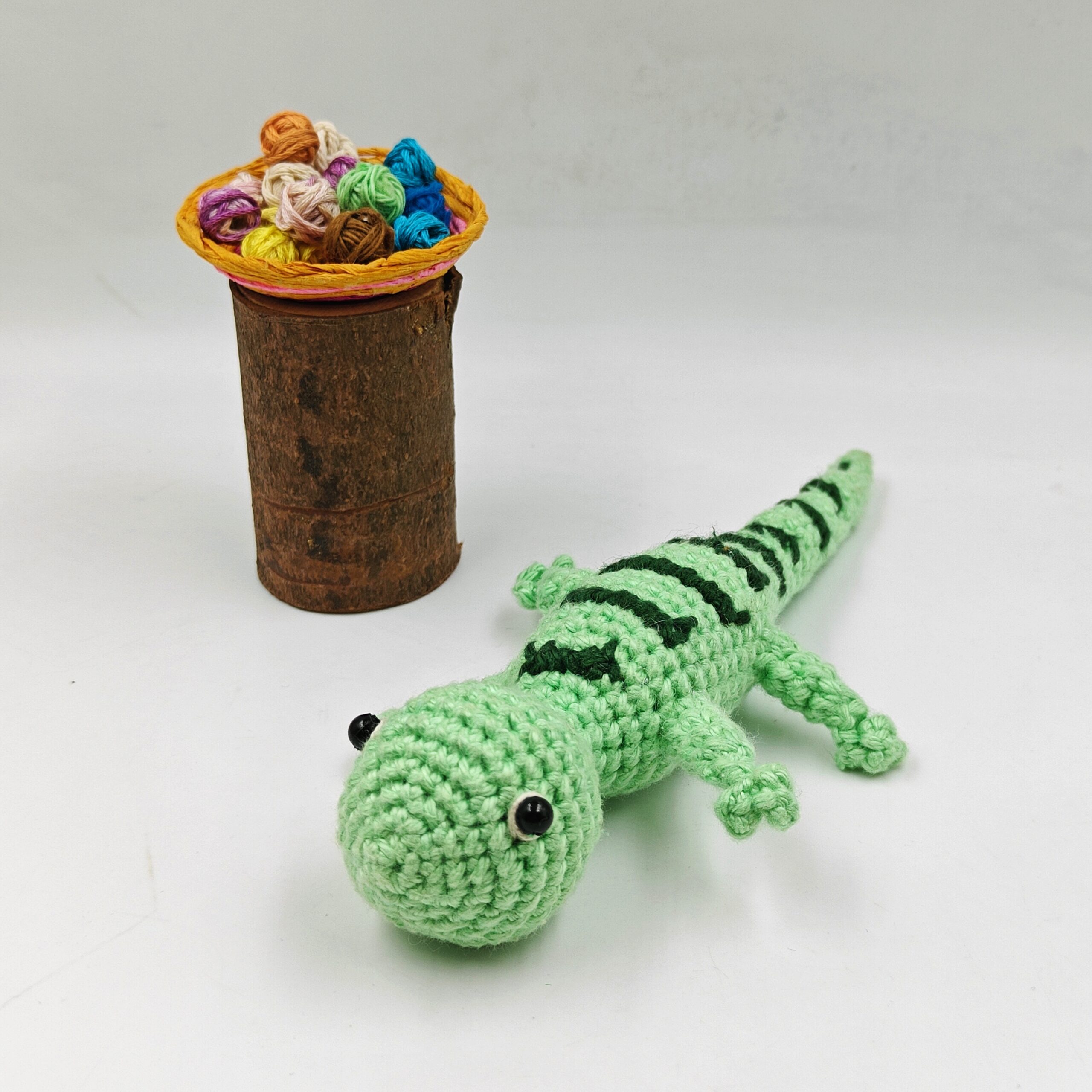 Zara, The Emerald Gecko Amigurumi / Crochet Toy - Loombastic Studios